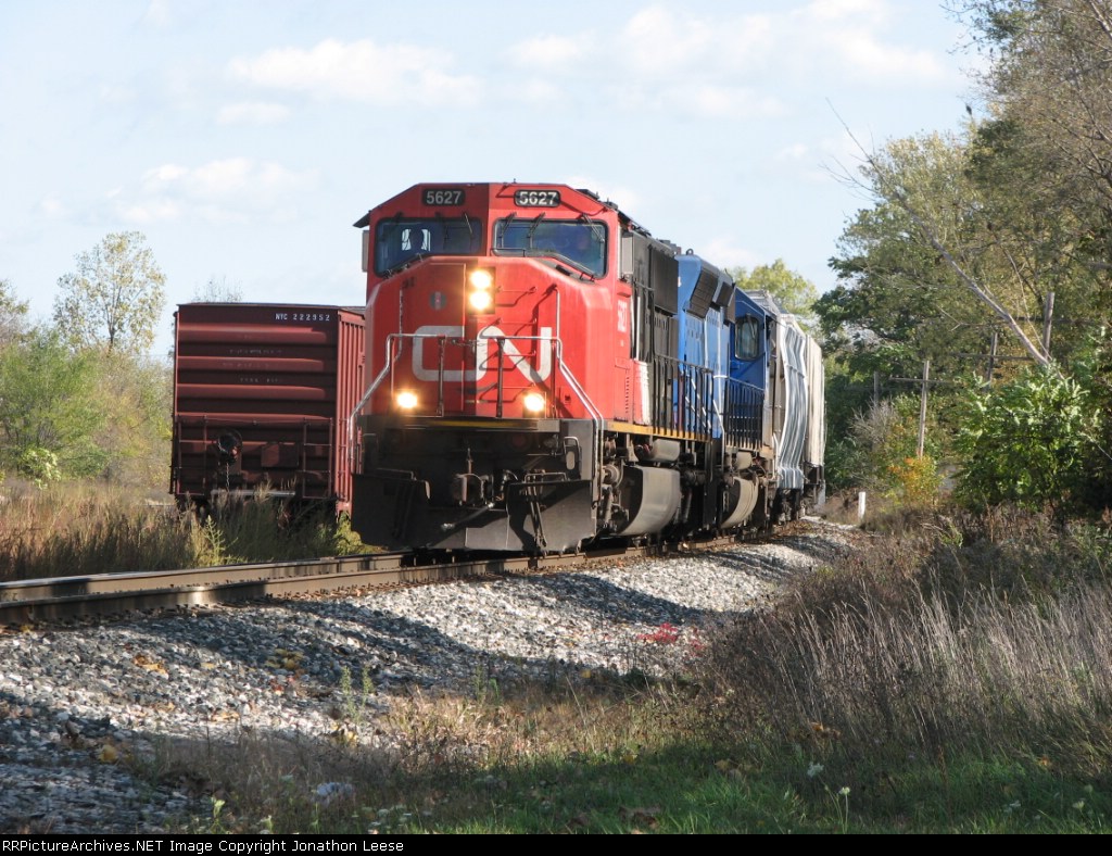 CN 5627 Leading Q335-20